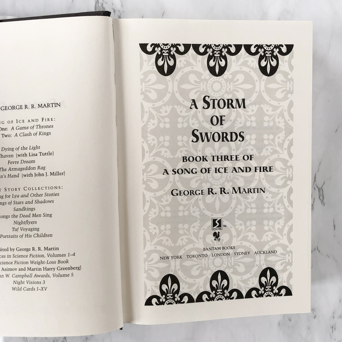 A Storm of Swords by George R.R. Martin [BOOK CLUB FIRST EDITION / 200